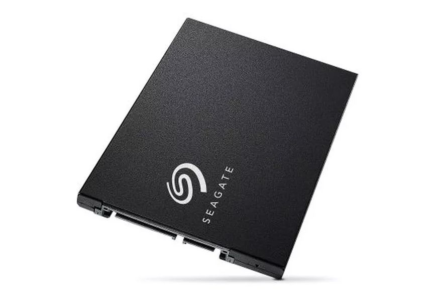 Seagate anunţă un nou drive SSD pentru larg consum: BarraCuda